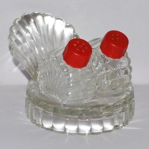Dining | Vintage Pair Of Mini Salt And Pepper Shakers Sea Shell Design ...
